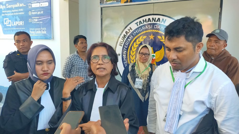 PN Soasio Mendadak Rubah Tempat dan Virtual Sidang Kasus Tambang 11 ...